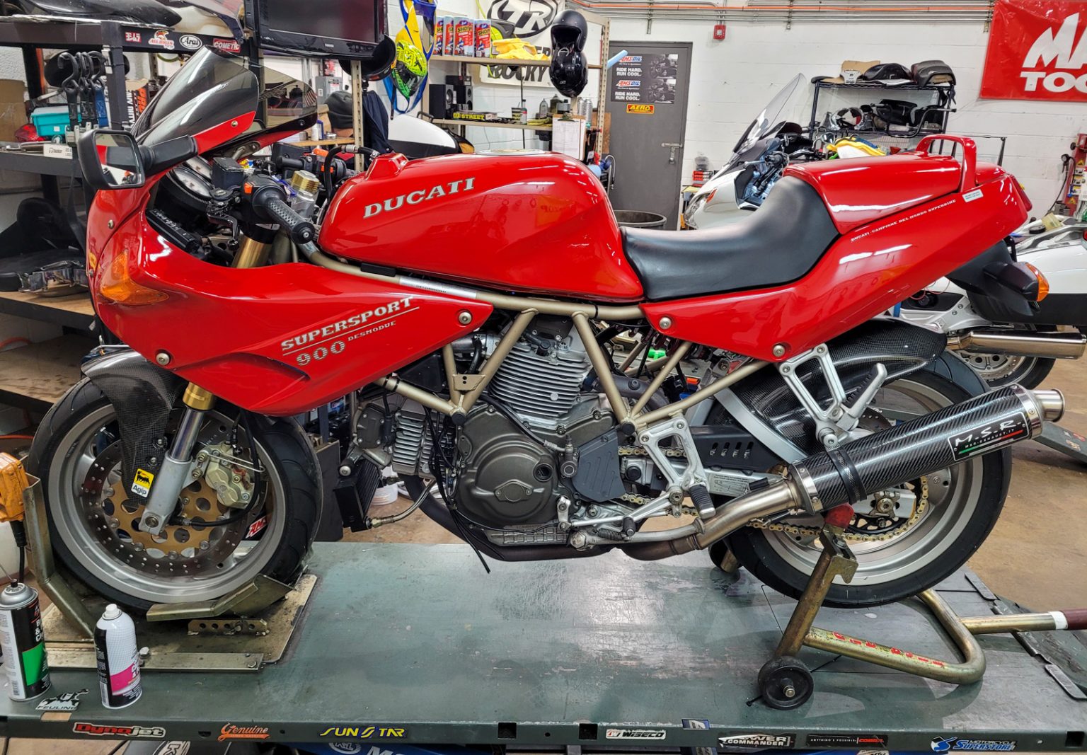 1998 Ducati 900SS/CR – Iconic Motorbike Auctions