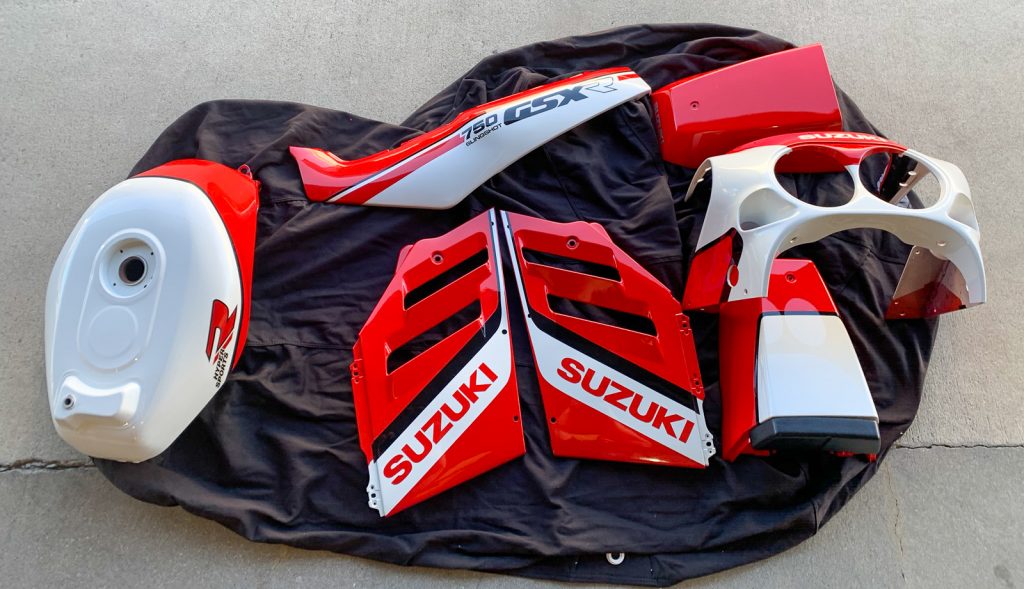 Bodywork – 1988 Suzuki GSX-R750 Slingshot – Iconic Motorbike Auctions