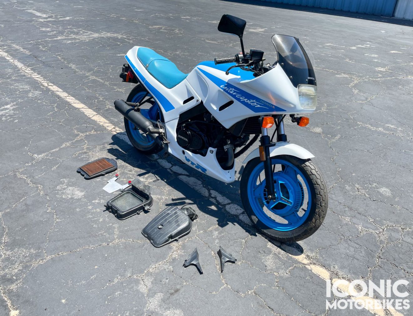 No Reserve – 1988 Honda VTR250 Project – Iconic Motorbike Auctions