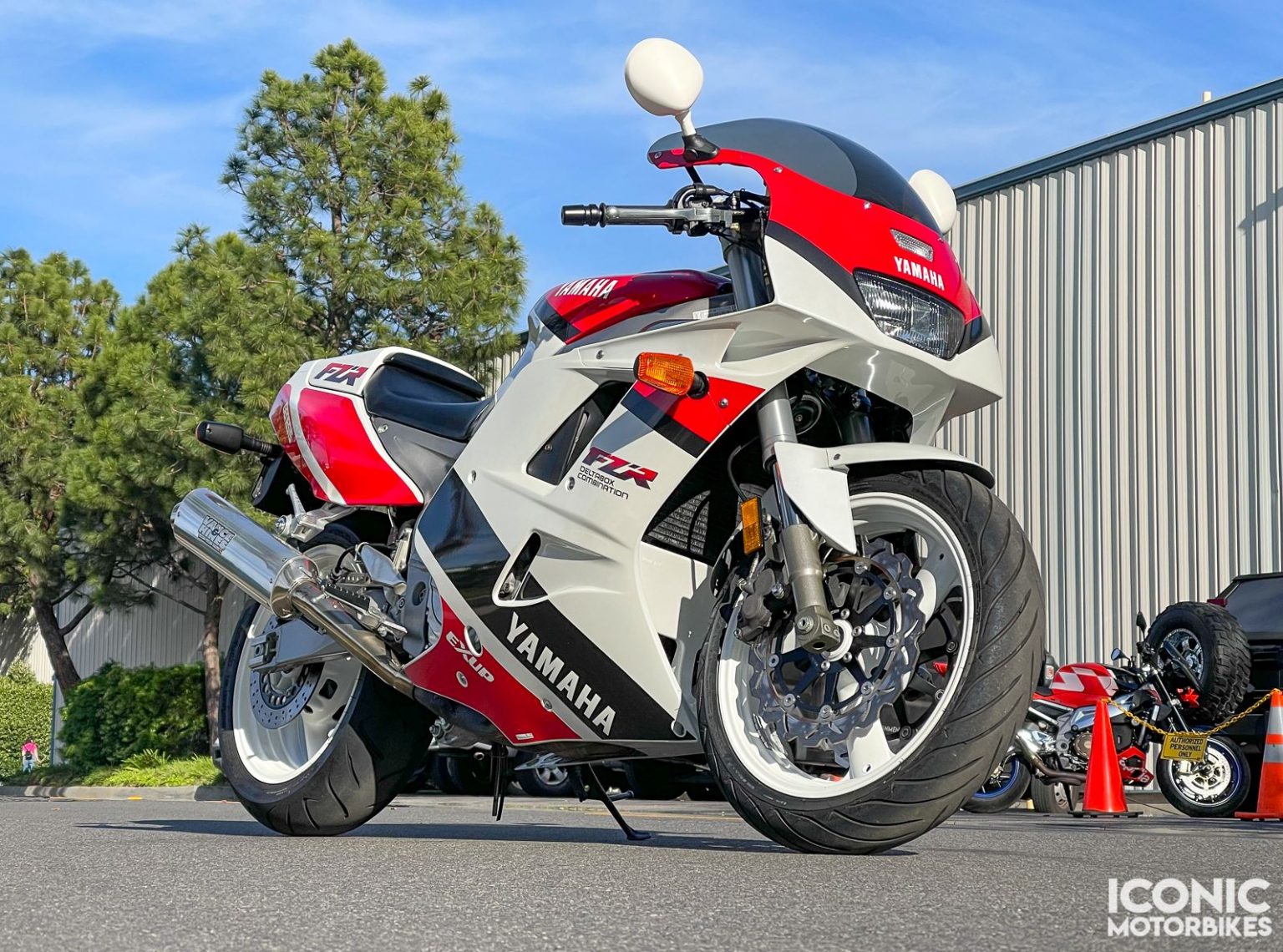 1992 Yamaha FZR1000 – Iconic Motorbike Auctions