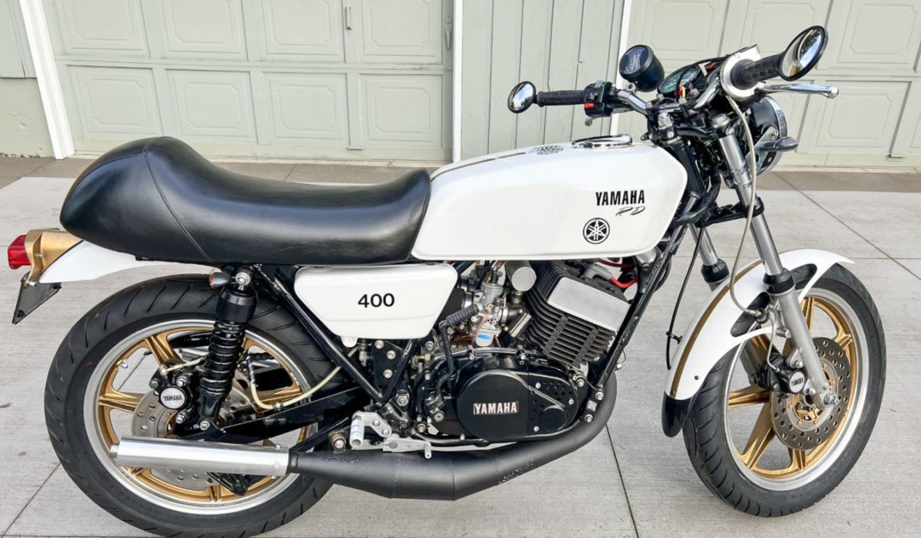 1976 Yamaha RD400C Restomod – Iconic Motorbike Auctions