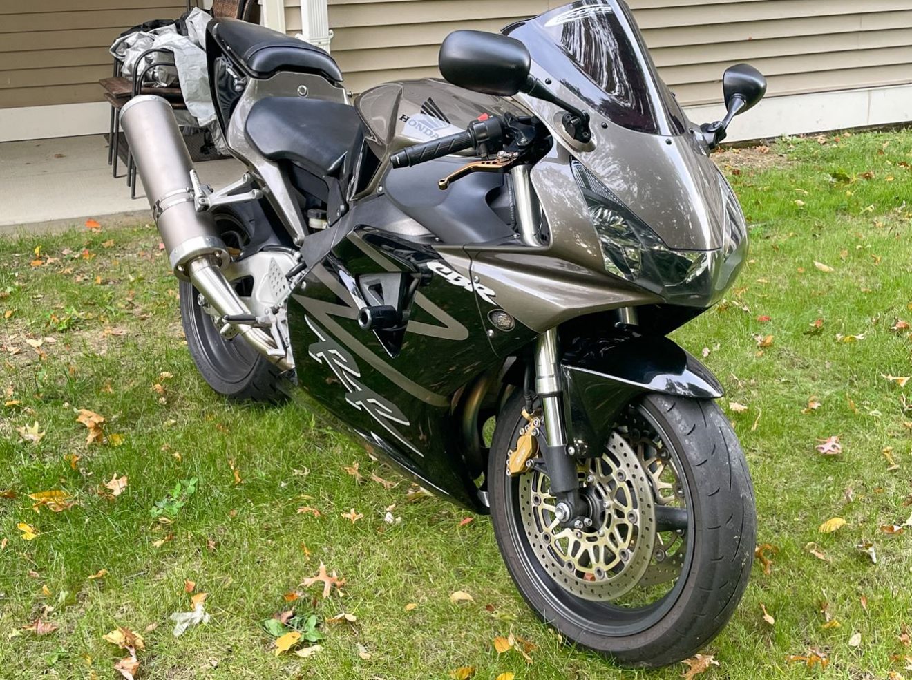 No Reserve – 2003 Honda CBR954RR – Iconic Motorbike Auctions