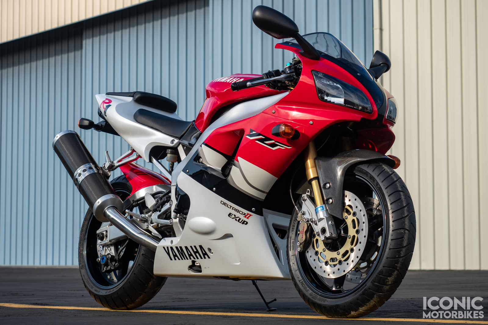 Yamaha R1 Bike