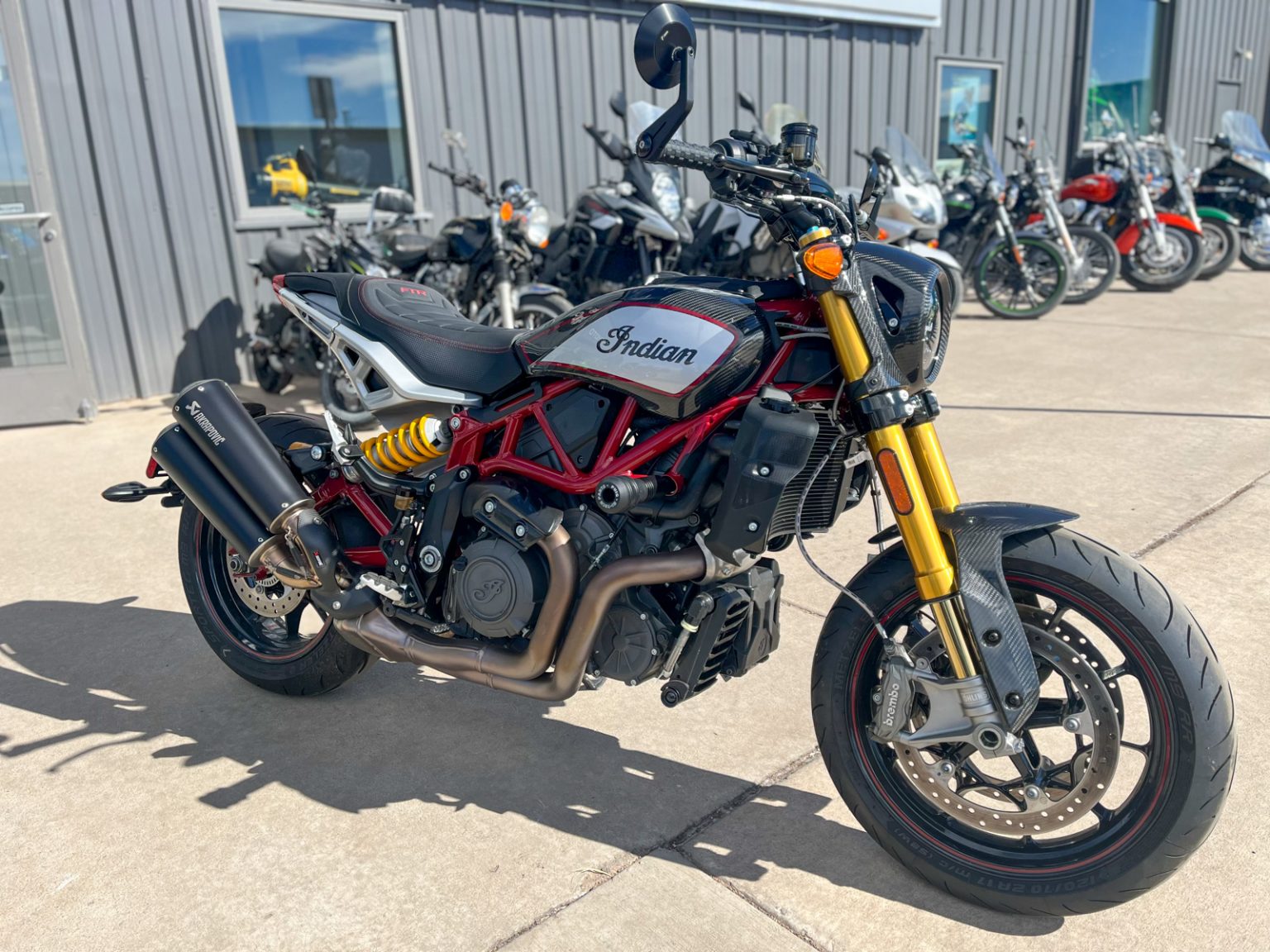 2022 Indian FTR R Carbon with 431 Miles – Iconic Motorbike Auctions