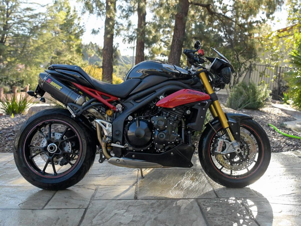 2015 Triumph Speed Triple R – Iconic Motorbike Auctions