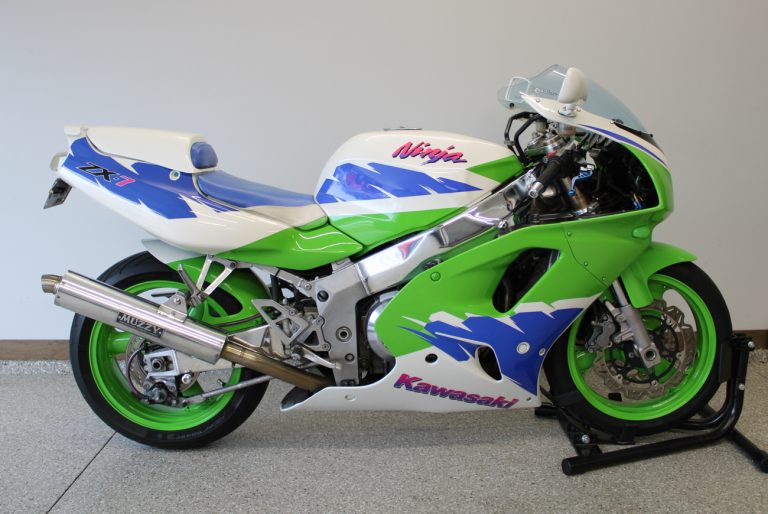 ZX-7 – Iconic Motorbike Auctions