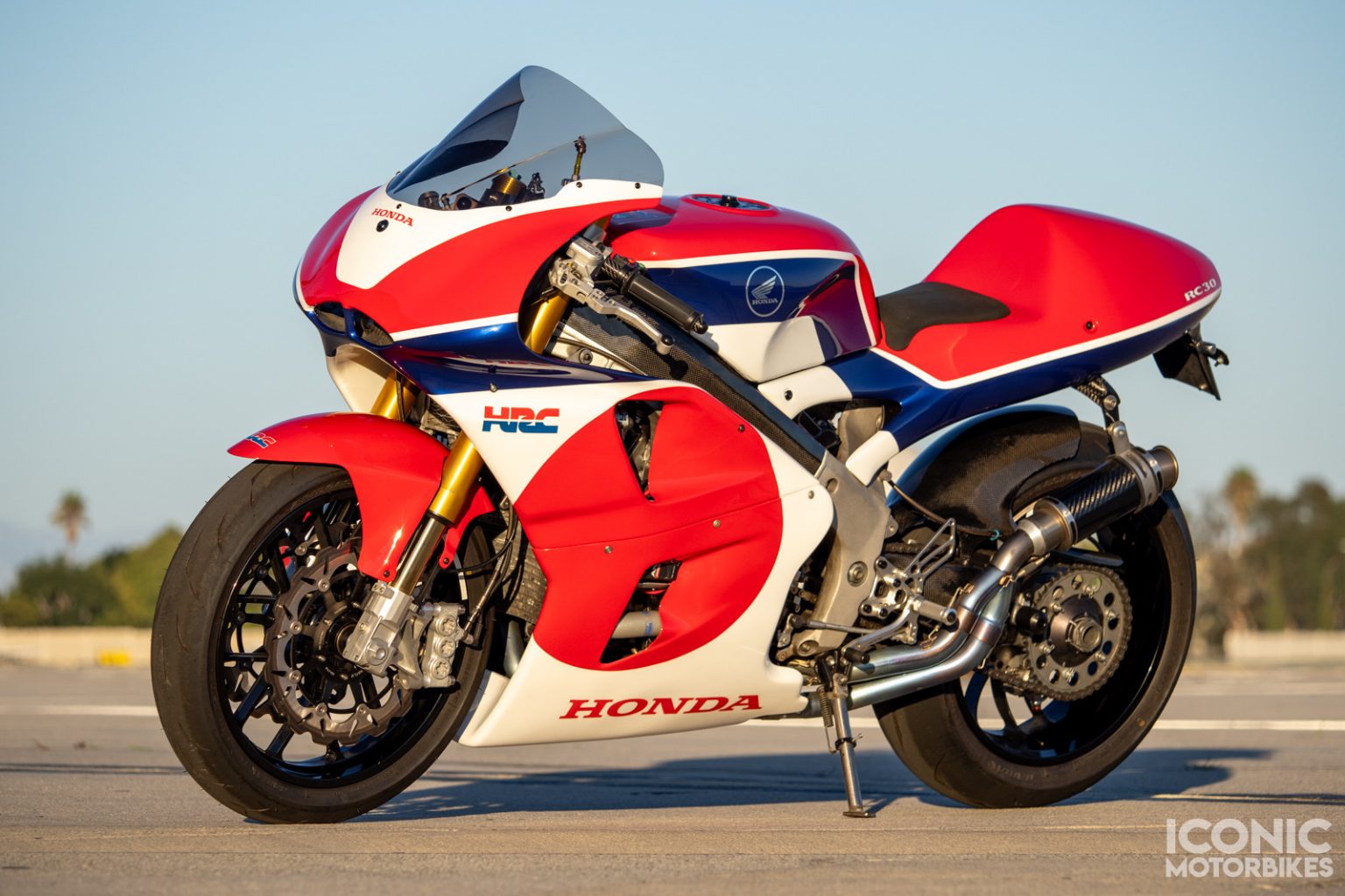 1990 Honda RC30 Custom – Iconic Motorbike Auctions