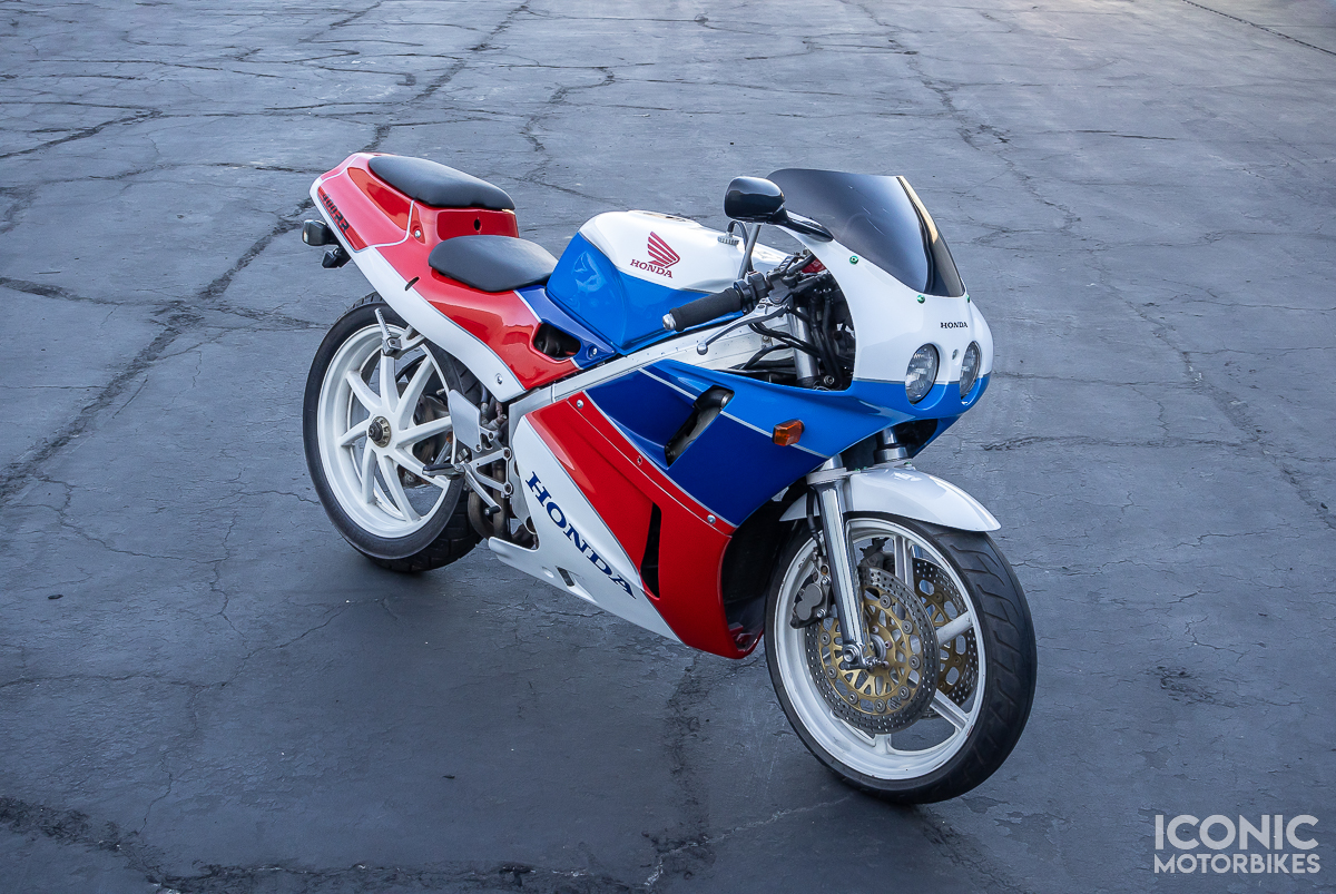 1990 Honda VFR400R NC30 – Iconic Motorbike Auctions