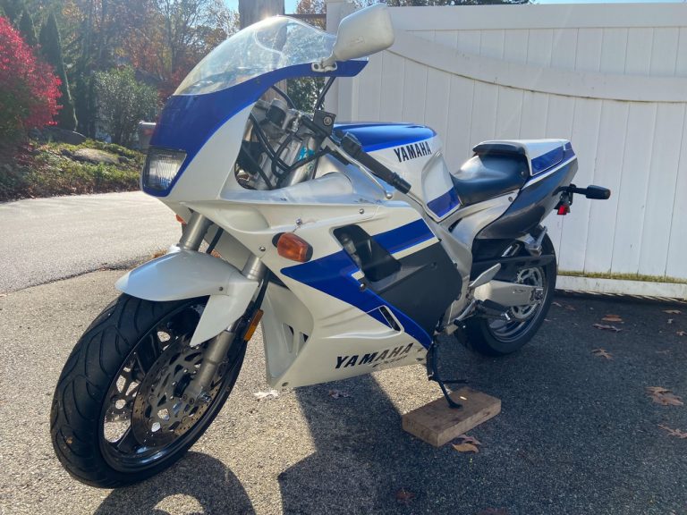 1991 Yamaha FZR1000 – Iconic Motorbike Auctions