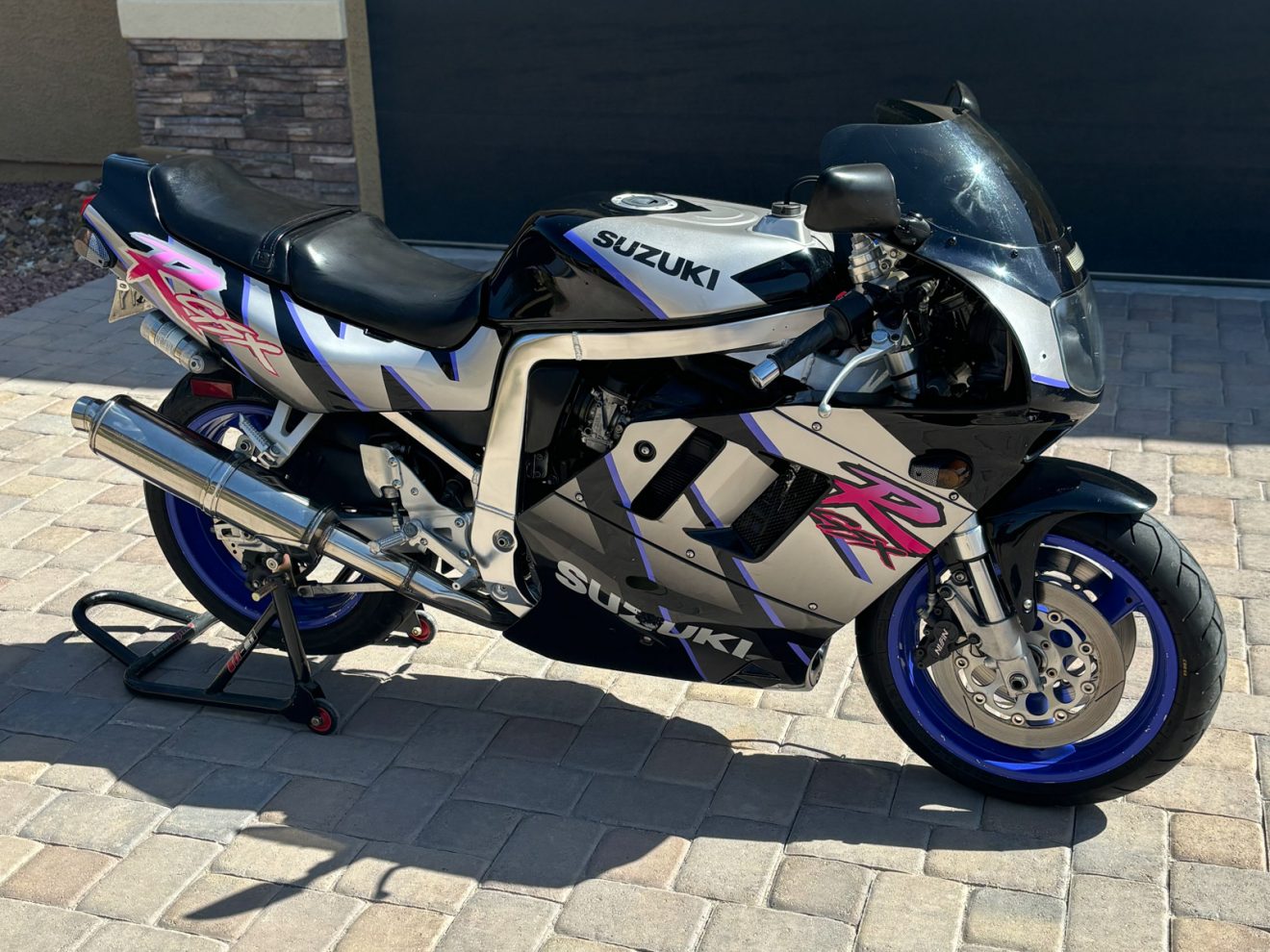 GSX-R750 – Iconic Motorbike Auctions