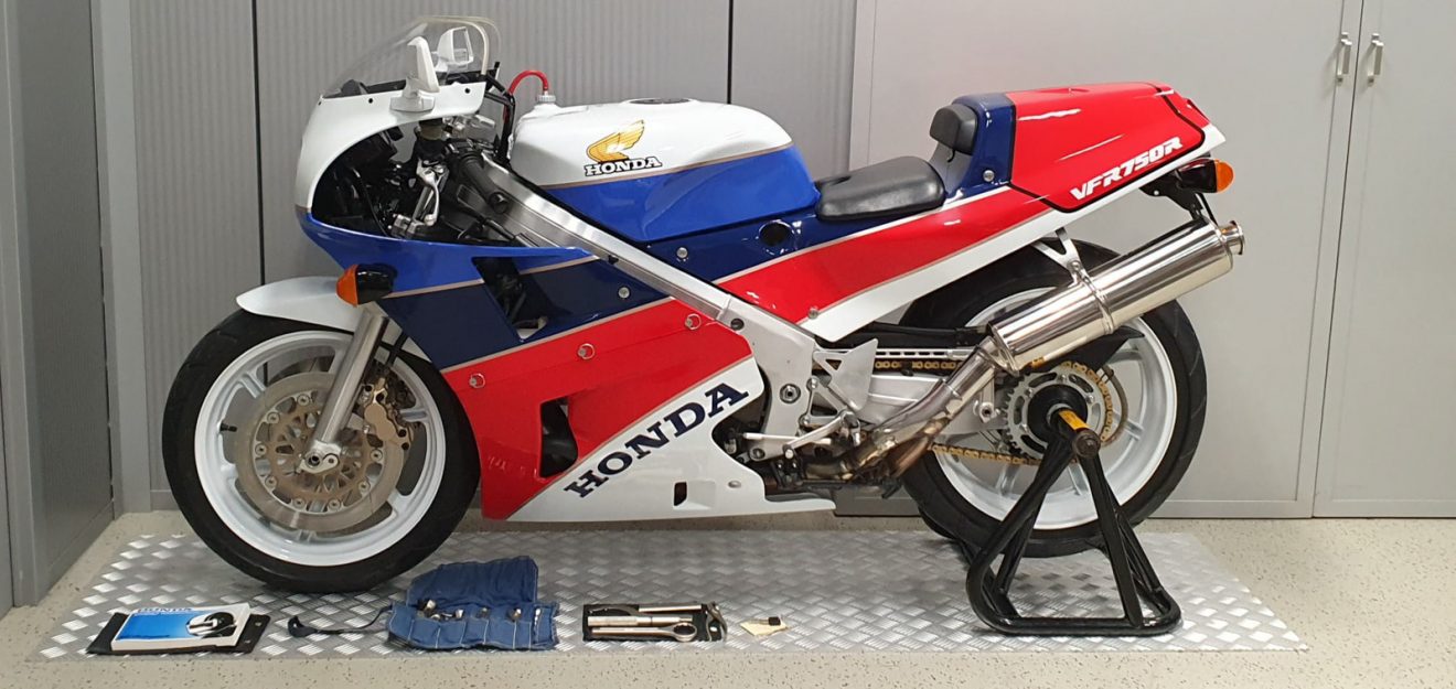 RC30 – Iconic Motorbike Auctions