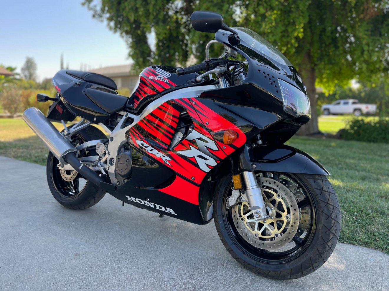 Sold – Iconic Motorbike Auctions