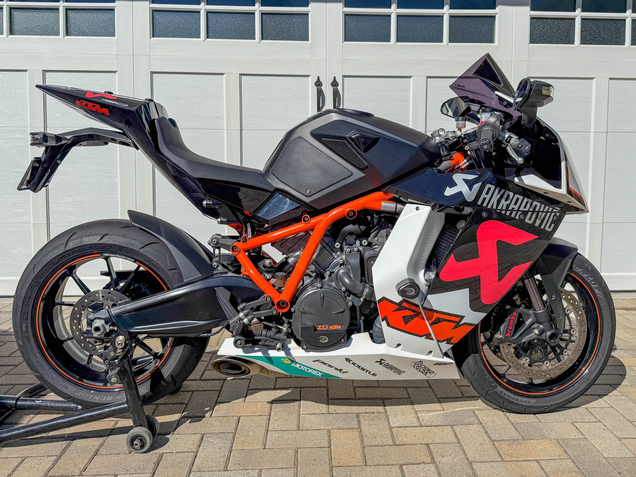 2010 KTM RC8R Akrapovič Edition #07/25 – Iconic Motorbike Auctions