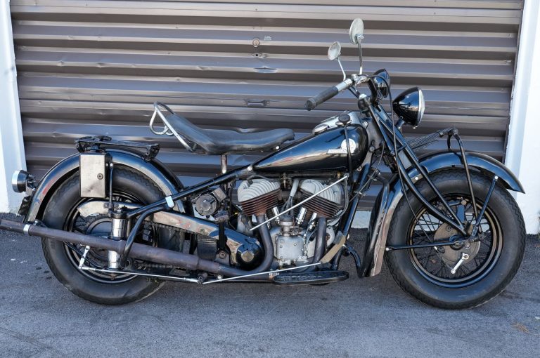 1944 Indian Chief (Kries Estate Collection) – Iconic Motorbike Auctions