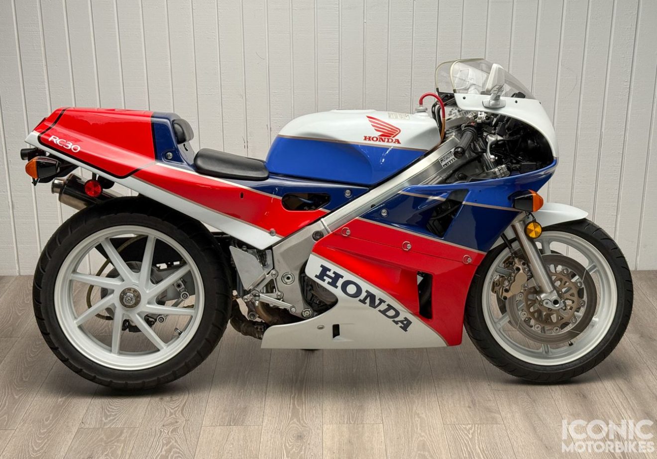 RC30 – Iconic Motorbike Auctions